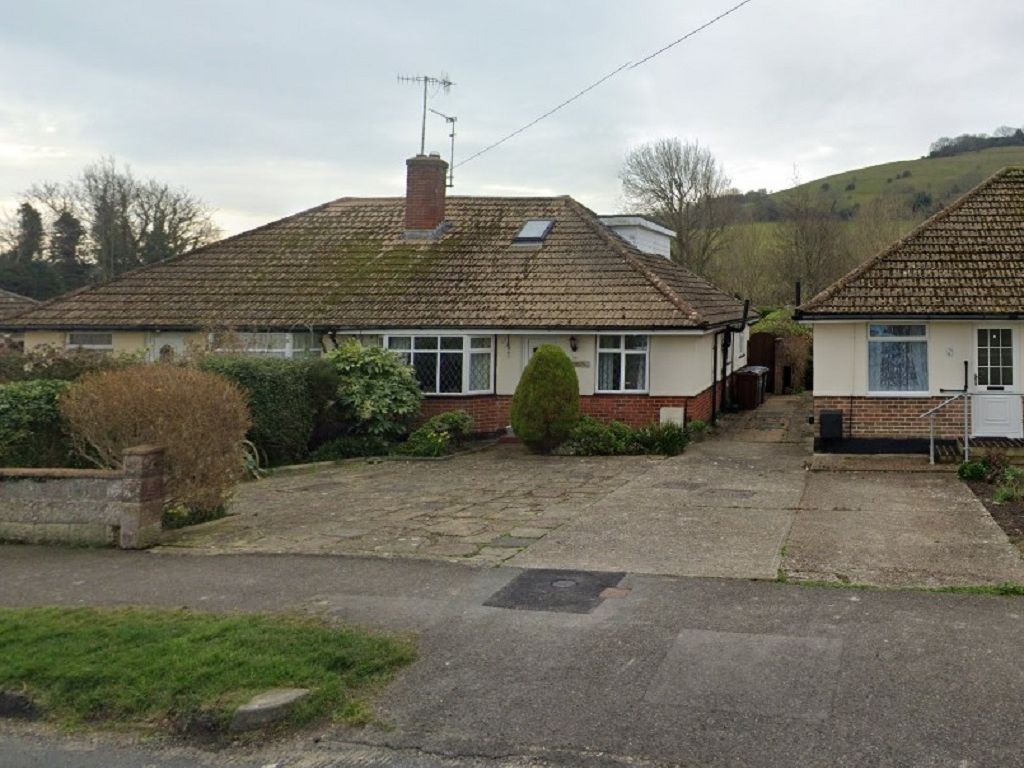 3 Bed Bungalow For Sale In Gorringe Valley Road Willingdon Eastbourne