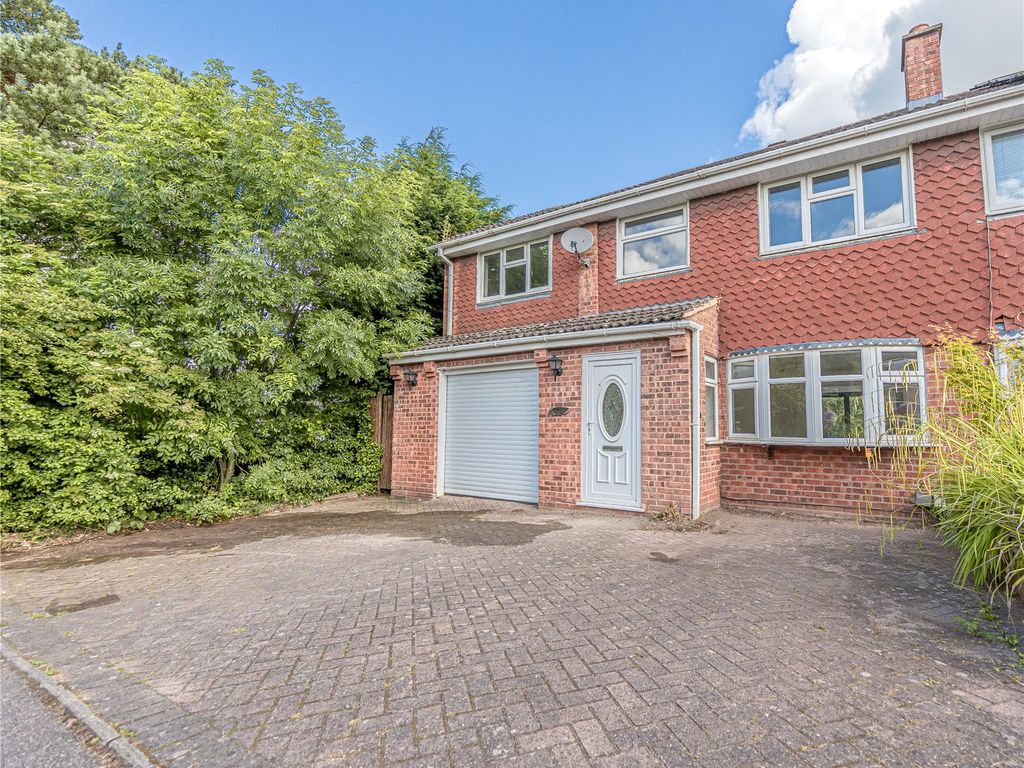 4 bed semi-detached house for sale in Chadswell Heights, Lichfield ...