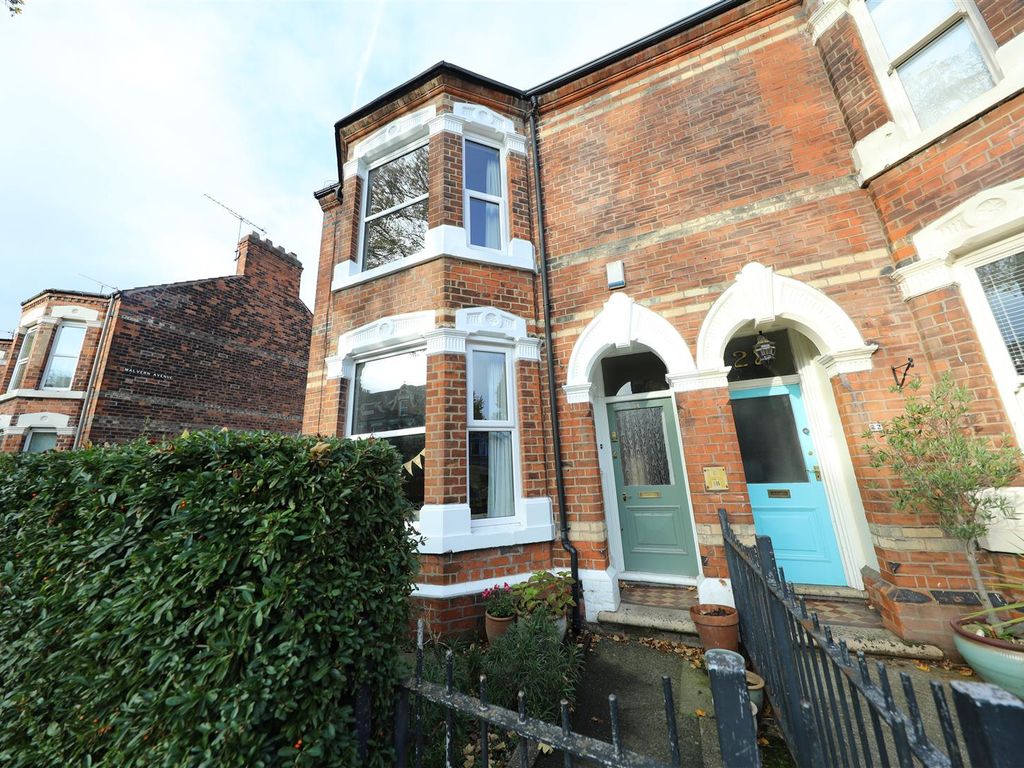 3 bed end terrace house for sale in Ella Street, Hull HU5 - Zoopla