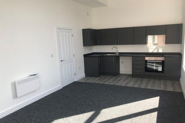 1 bed flat to rent in Aplin House, Yeovil BA20, £700 pcm - Zoopla