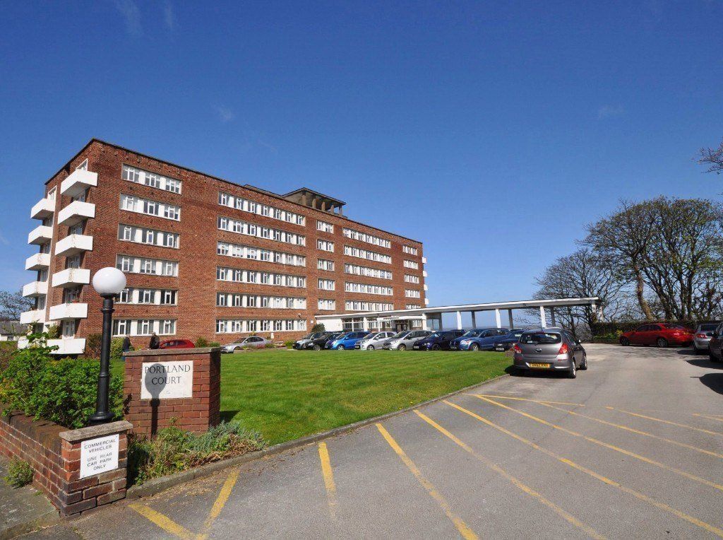 4 bed flat for sale in Wellington Road, New Brighton, Wallasey CH45, £ ...