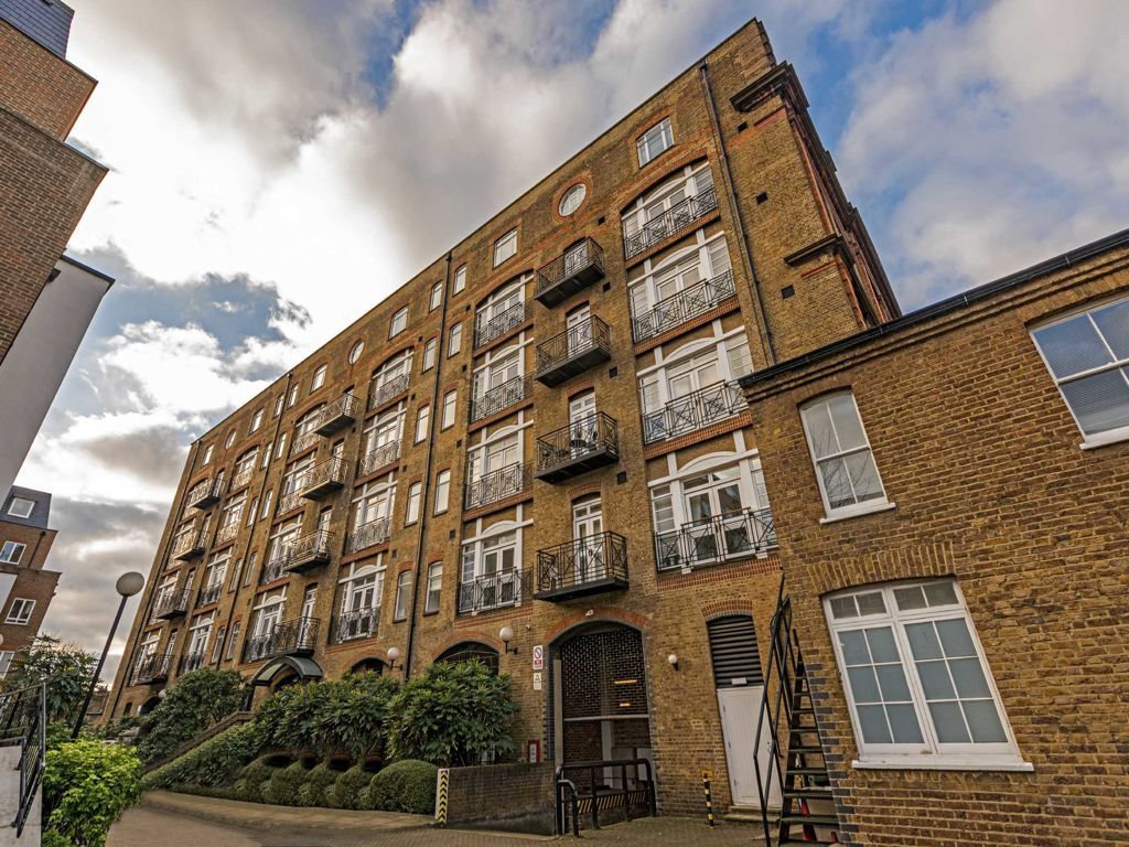 1 bed flat to rent in Devonhurst Place, Heathfield Terrace, London W4 ...
