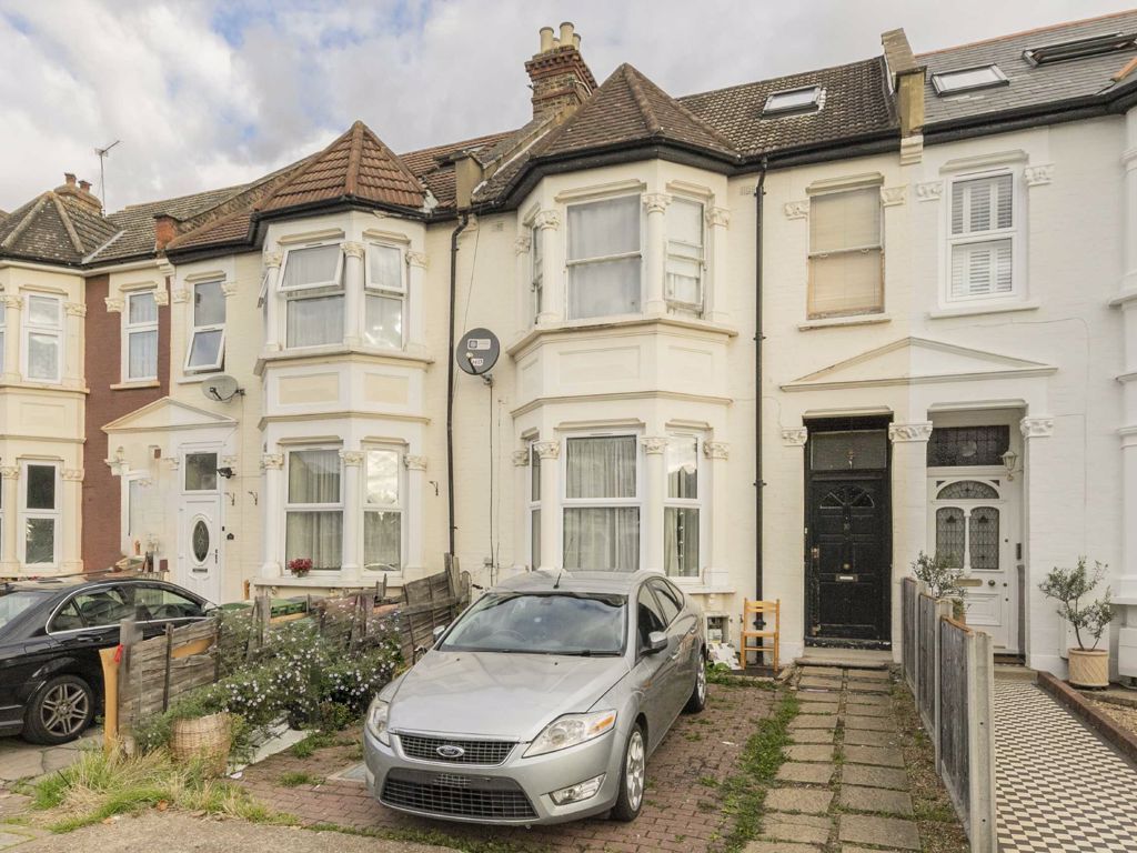 2 bed flat for sale in Fairmile Avenue, London SW16 - Zoopla