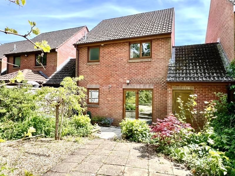 3 bed link detached house for sale in Tyning Park, Calne SN11, £300,000 ...