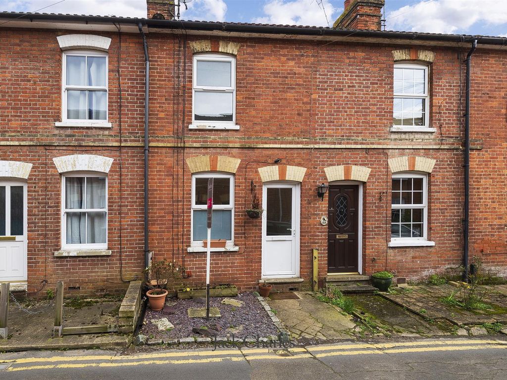 2 bed terraced house to rent in Lodge Road, Tonbridge TN9, £1,250 pcm ...
