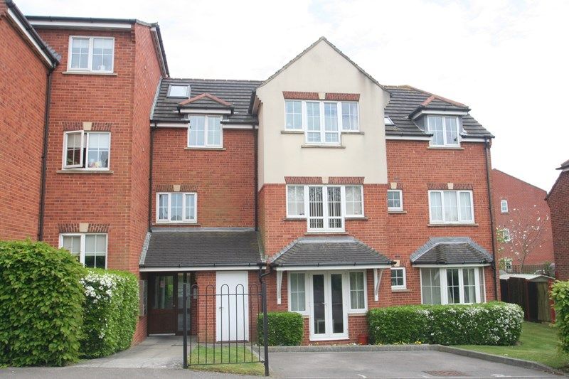 2 bed flat for sale in Walker Place, Hamble, Southampton, Hampshire ...