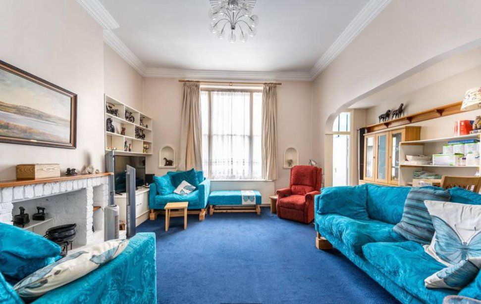3 bed flat for sale in Gloucester Terrace, London W2 - Zoopla