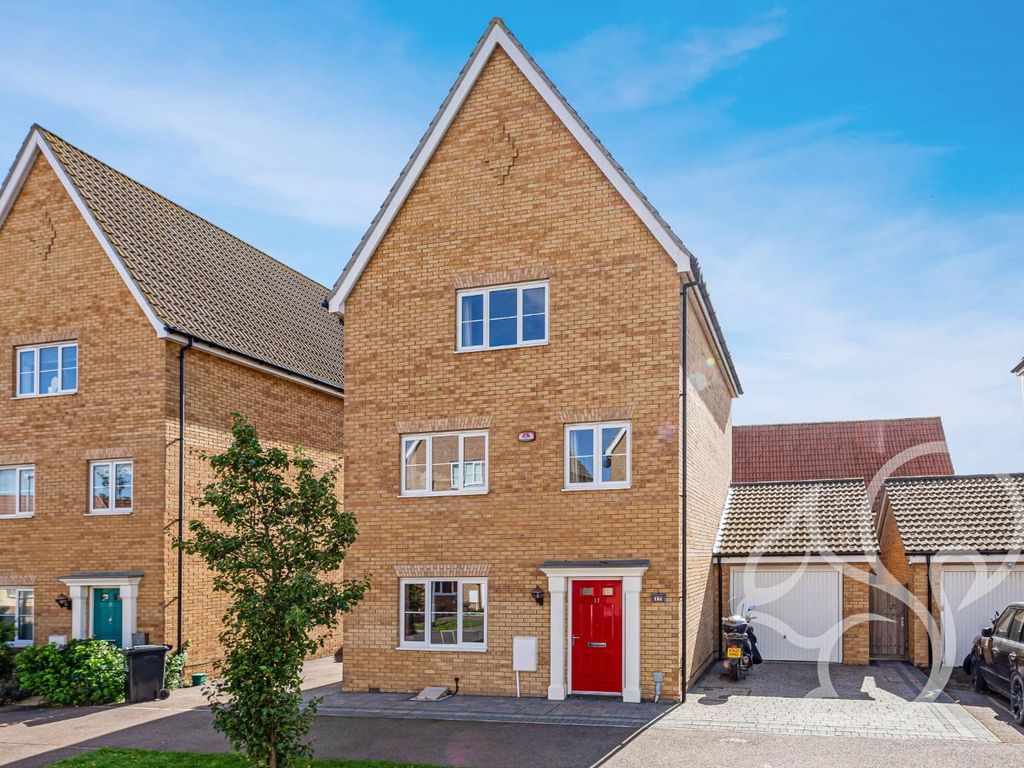 4 Bed Detached House For Sale In Jackdaw Drive Stanway Colchester Co3