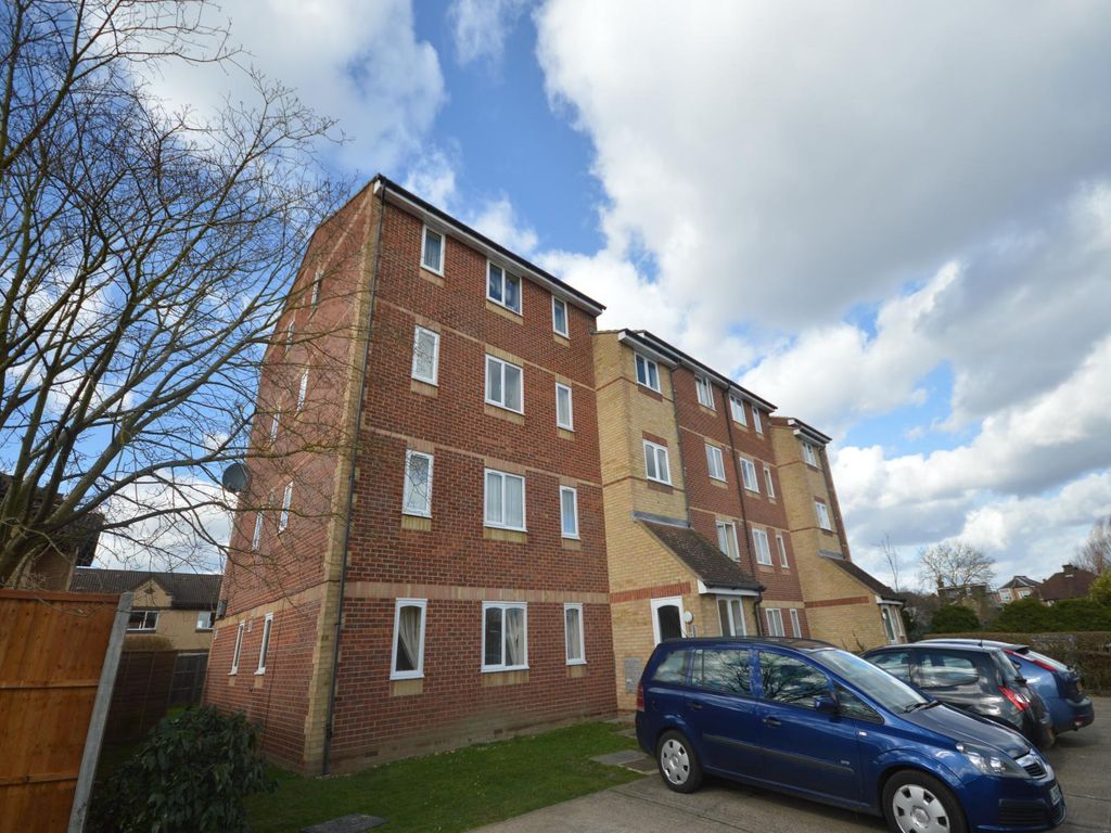 1 bed flat to rent in Lundy House Himalayan Way, Watford WD18, £1,050 ...