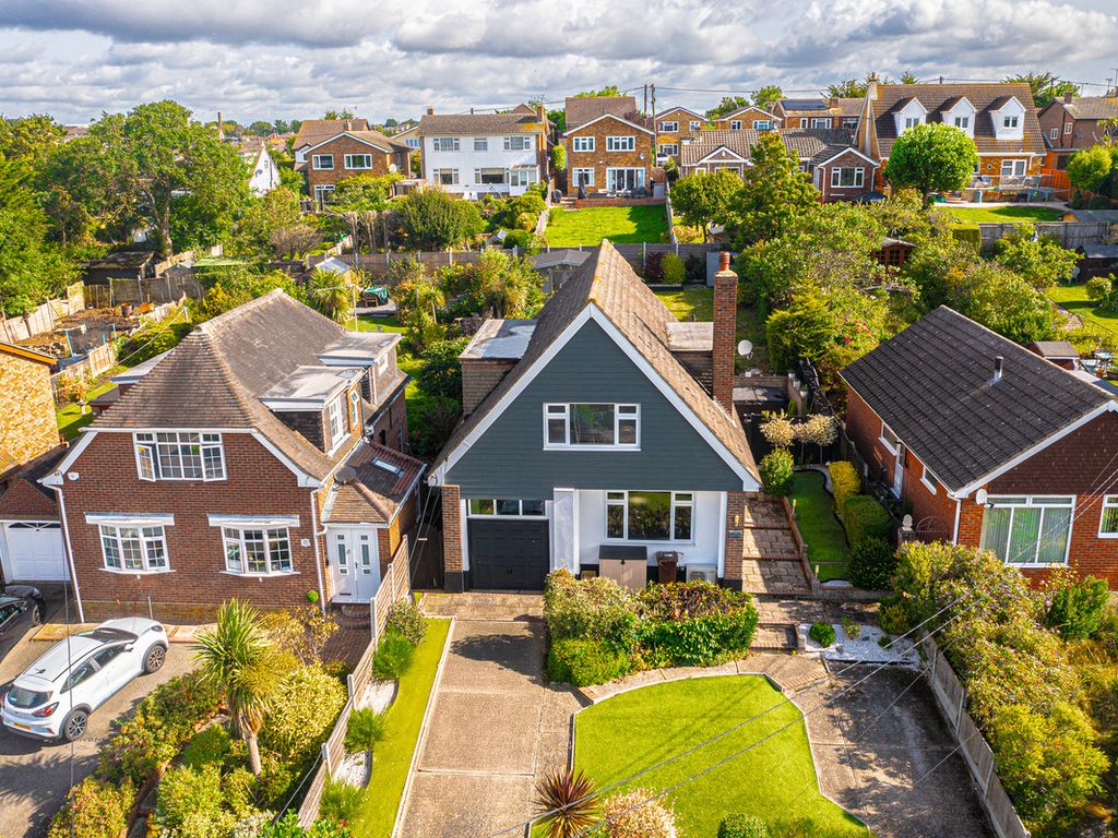 New home, 4 bed detached house for sale in Cumberland Avenue, Benfleet ...