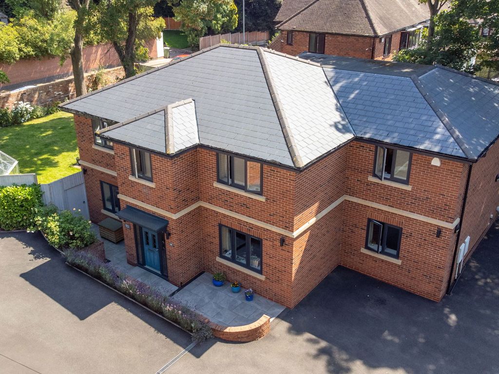5 bed detached house for sale in Selwyn House, Highgate Drive, Walsall ...