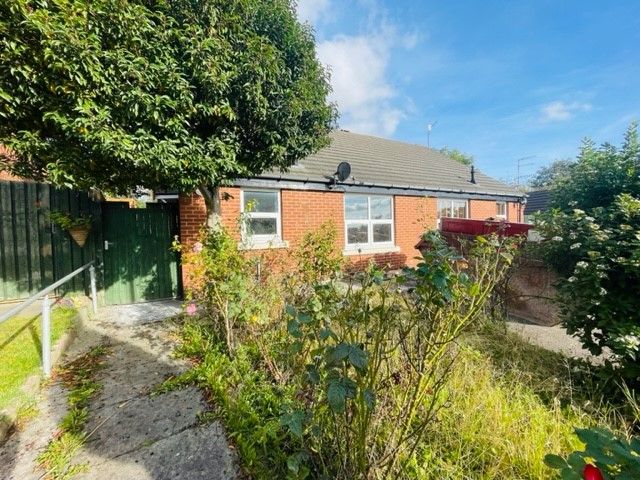 2 bed semi-detached bungalow for sale in Henley Rise, Rotherham S61, £ ...