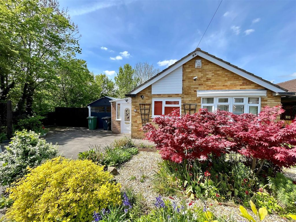 2 bed detached bungalow for sale in Linsley Way, Tuffley, Gloucester ...