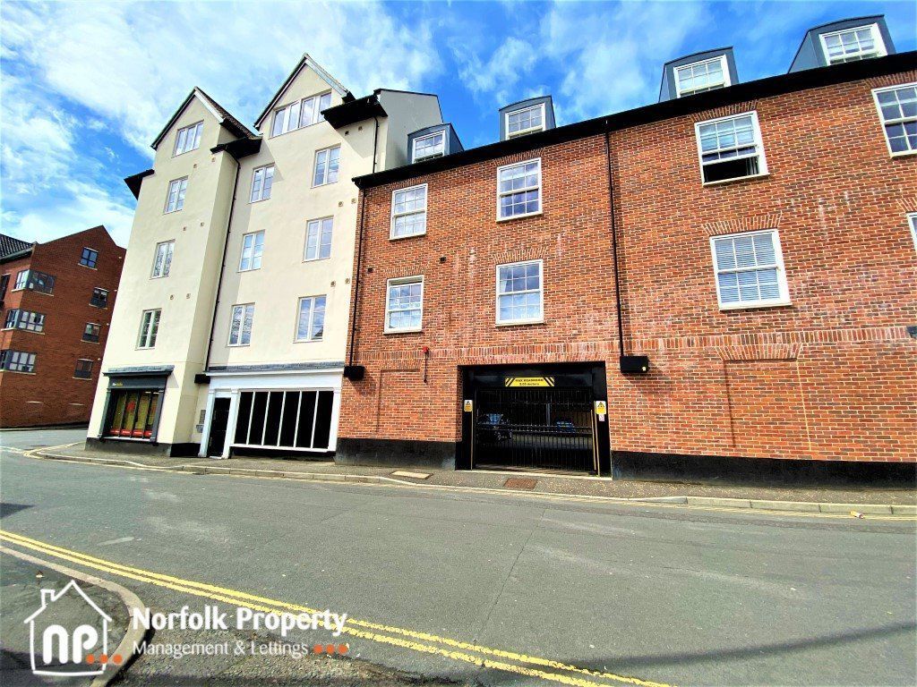 2 bed flat to rent in King Street, Norwich NR1, £1,600 pcm - Zoopla