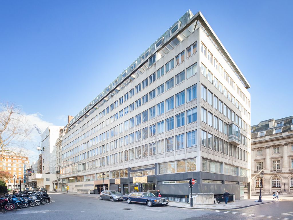 St James's Sq, London SW1Y, Office to let, £69,600 pa - Zoopla