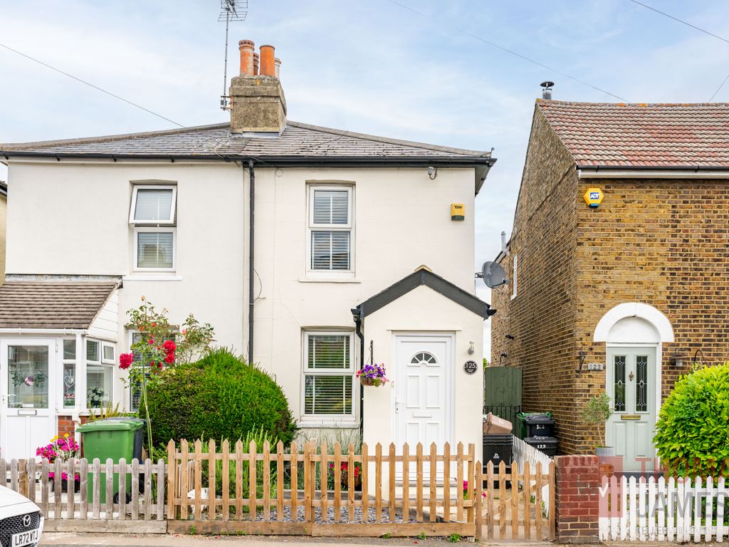 2 Bed Semi Detached House For Sale In Church Lane Cheshunt Waltham