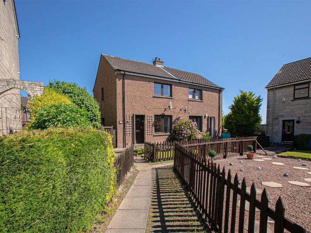2 Bed Semi Detached House For Sale In St Dennis Terrace Dundee Dd3 £