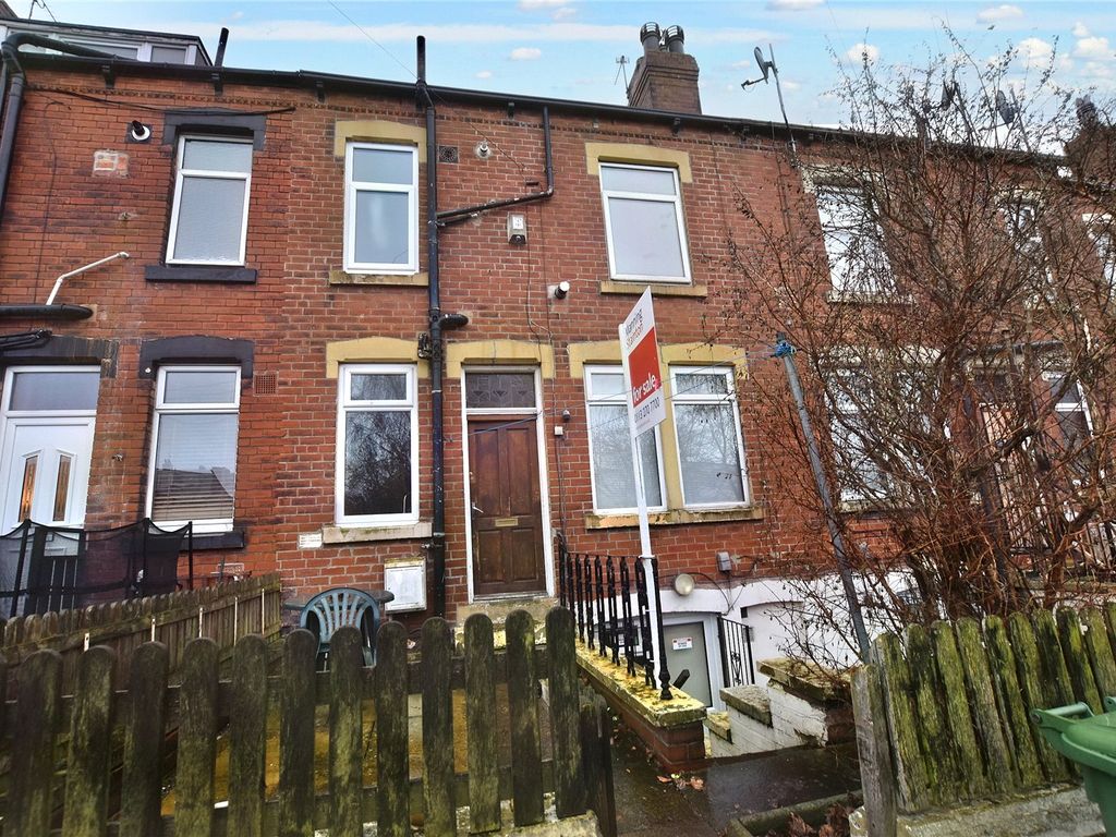 1 bed terraced house for sale in Ingram Crescent, Leeds, West Yorkshire ...