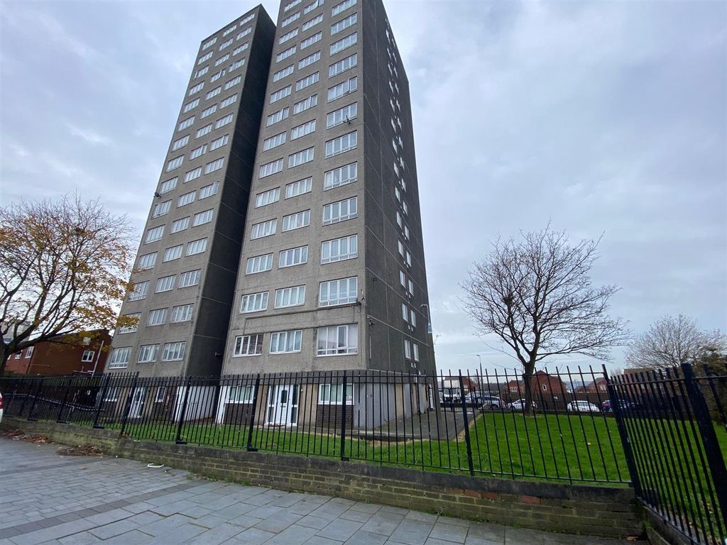 2 bed flat for sale in Mill View, Mill Street, Liverpool L8, £50,000 ...