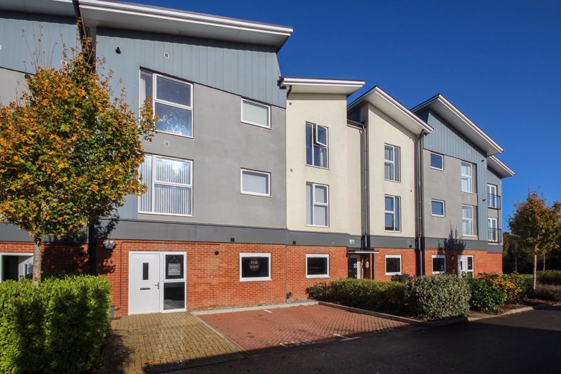 New home, 2 bed flat for sale in Spindle Close, Hawkinge, Folkestone ...