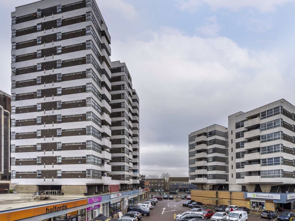 2 bed flat for sale in Staines Road West, Sunbury-On-Thames TW16 - Zoopla