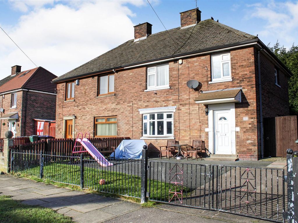 3 bed semi-detached house for sale in Reevy Crescent, Bradford BD6 - Zoopla