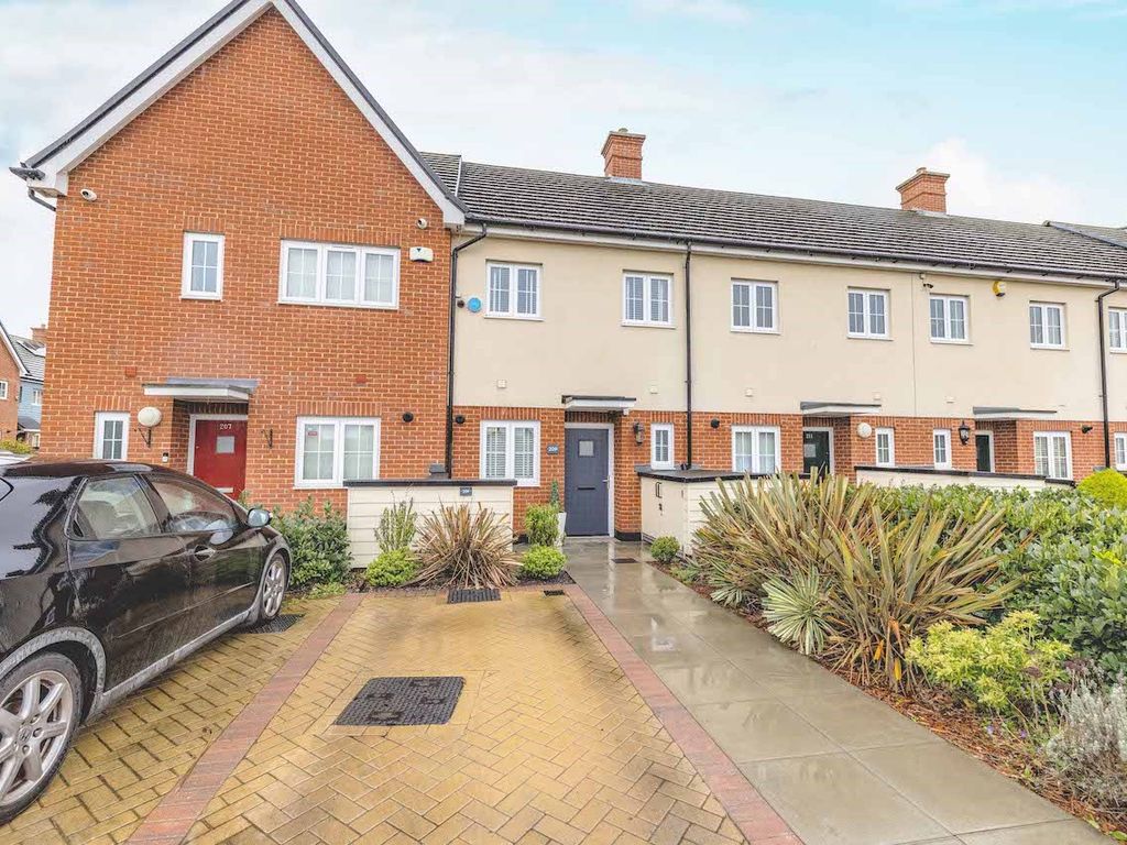 2 bed terraced house for sale in Long Furlong Drive, Slough SL2 - Zoopla