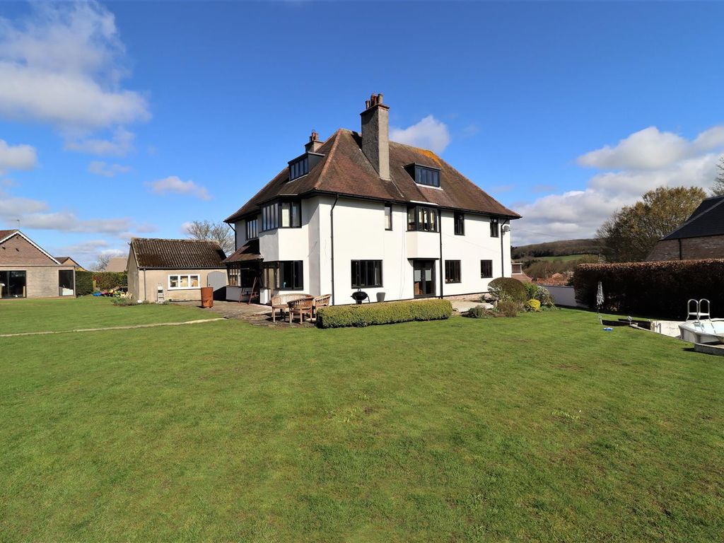 6 Bed Detached House For Sale In Stockbridge Road Elloughton Brough