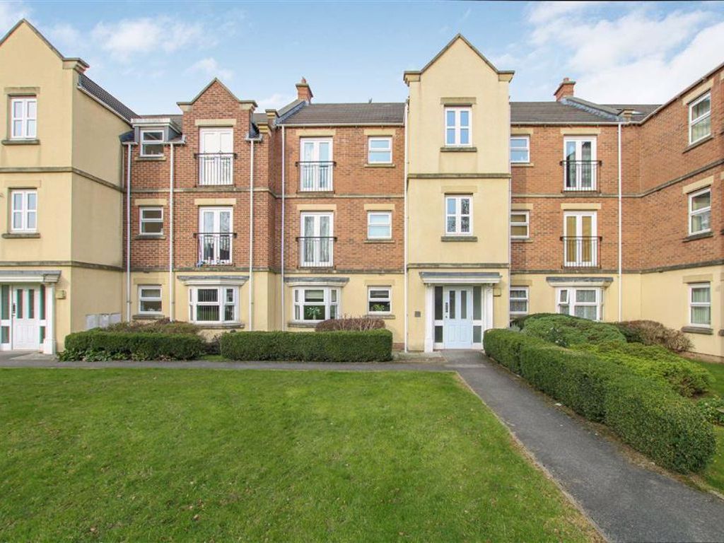 2 Bed Flat For Sale In Whitehall Croft Wortley Leeds West Yorkshire