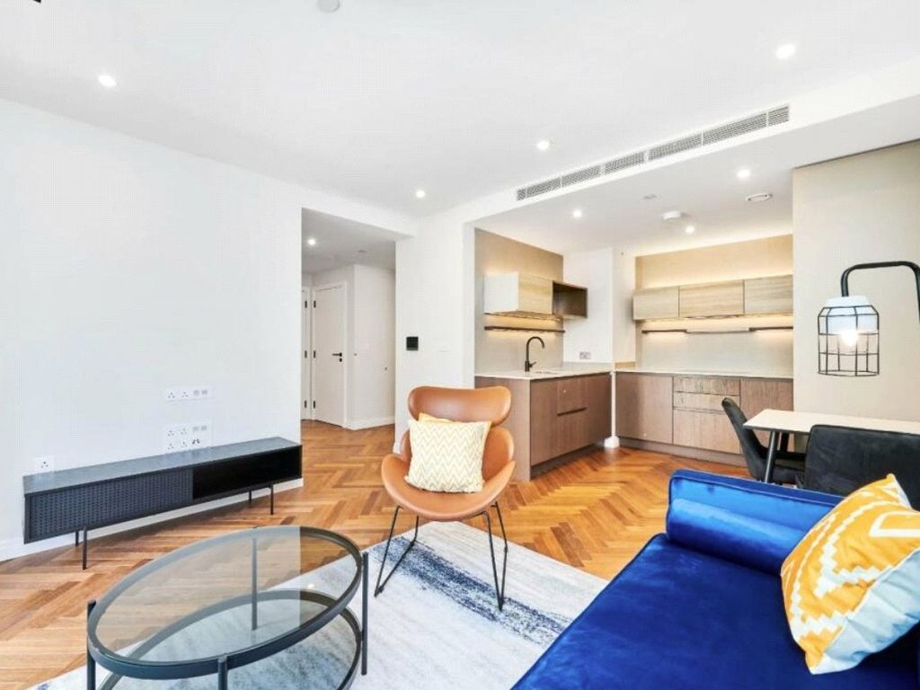 2 bed flat to rent in Saxon House, London SW6, £3,900 pcm - Zoopla