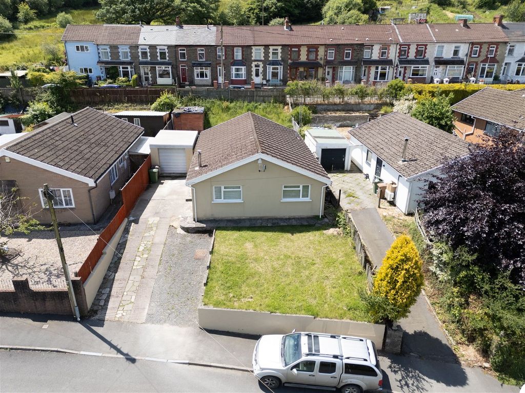 4 bed bungalow for sale in West Side, Senghenydd, Caerphilly CF83, £ ...