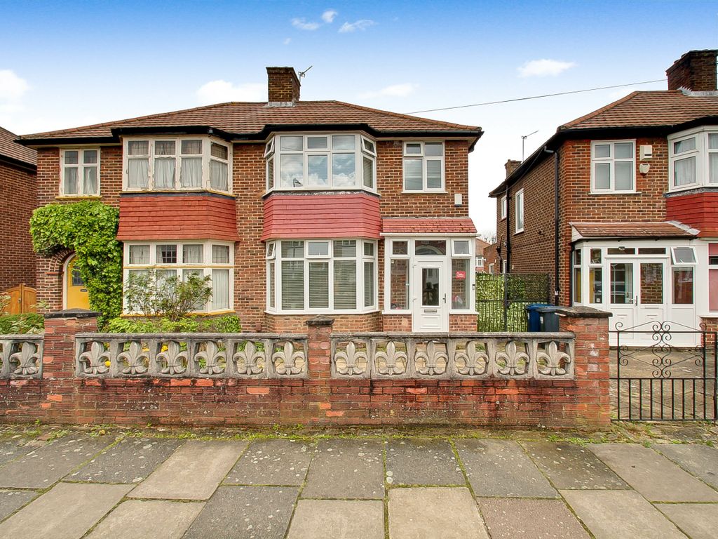 3 Bed Semi Detached House For Sale In Oakwood Crescent Greenford Ub6