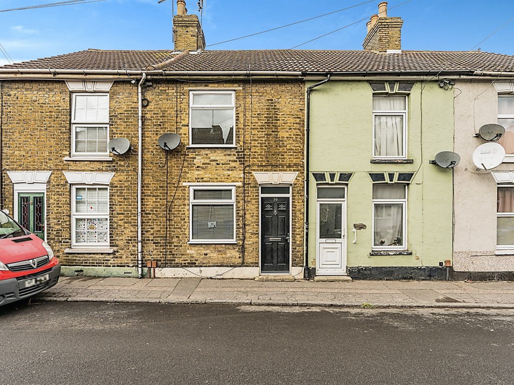3 Bed Terraced House For Sale In Chalkwell Road Sittingbourne Me10