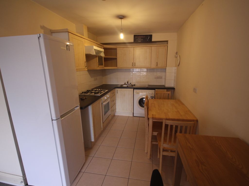 1 bed flat to rent in Lewisham Way, New Cross, London SE14, £1,400 pcm ...