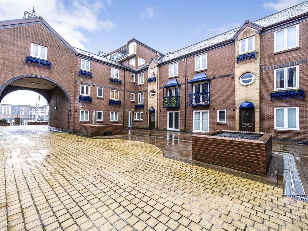 2 bed flat for sale in Monmouth House, Mannheim Quay, Swansea SA1, £ ...