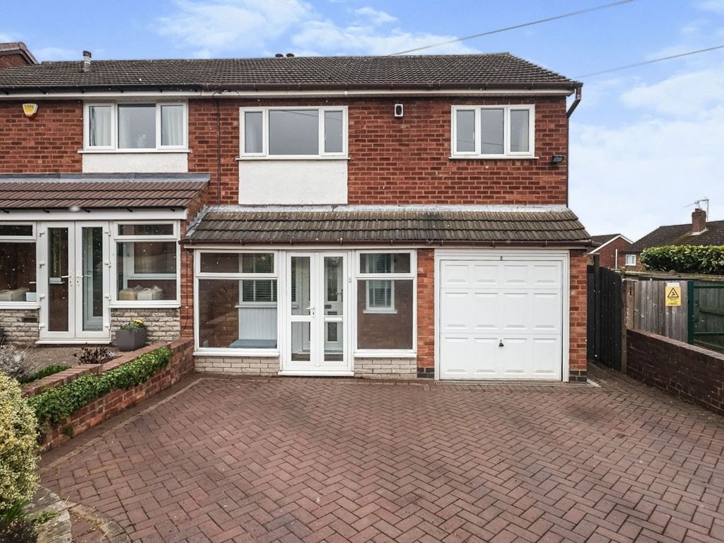 3 Bed Semi Detached House For Sale In Berwick Grove Great Barr