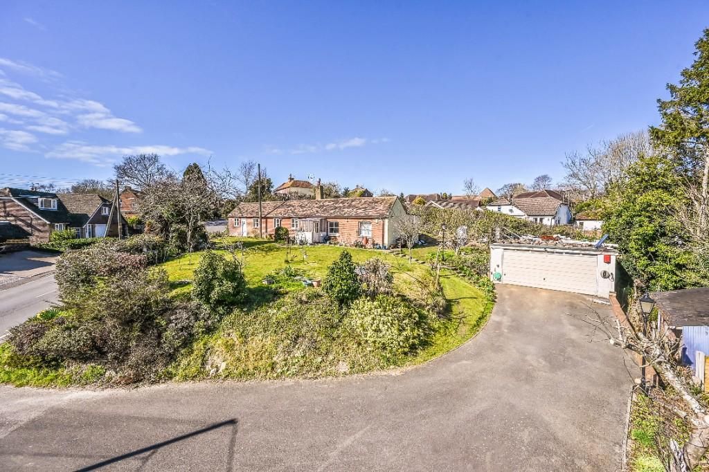 3 bed detached house for sale in Smeeth, Ashford, Kent TN25 - Zoopla