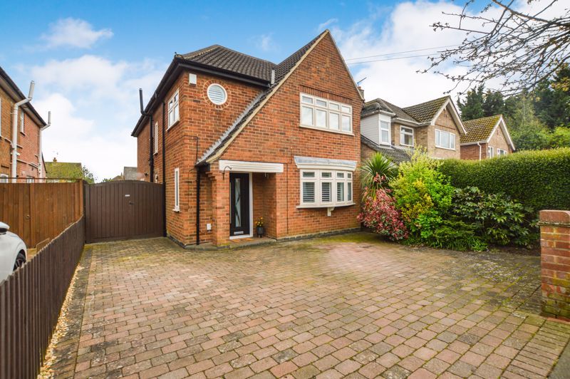 4 Bed Detached House For Sale In Sutherland Way Stamford Pe9 £625 000