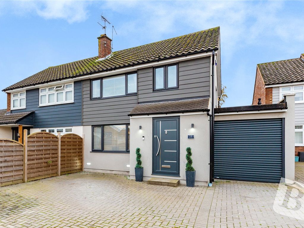 3 bed semi-detached house for sale in Barn Mead, Doddinghurst ...