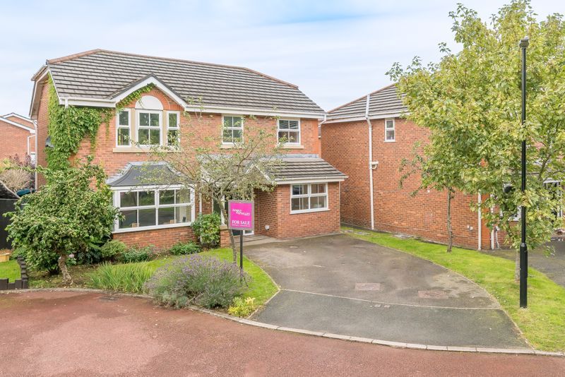 4 Bed Detached House For Sale In Poplar Drive Coppull Chorley Pr7 £