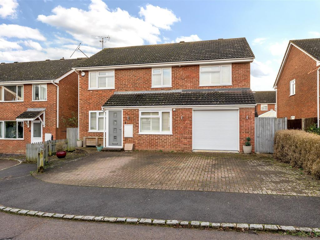 5 bed detached house for sale in Thornlea, Ashford TN23, £475,000 - Zoopla