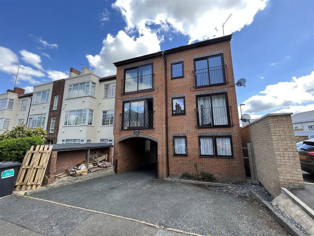 1 bed flat to rent in Archway Court, Spring Vale South, Dartford, Kent ...