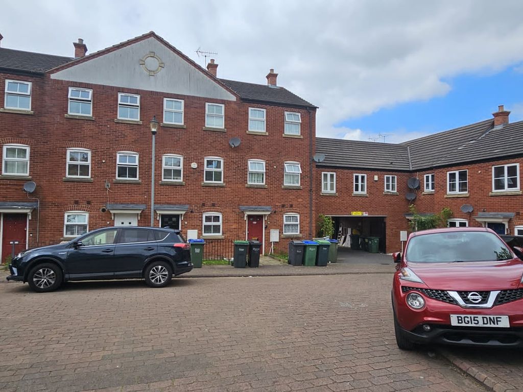 4 bed terraced house for sale in Shenstone Road, Birmingham B16, £ ...