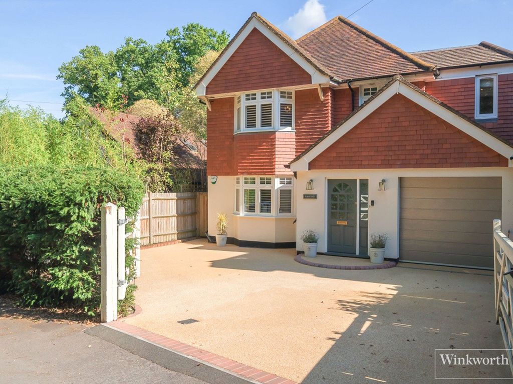 4 Bed Detached House For Sale In Wellington Avenue Virginia Water