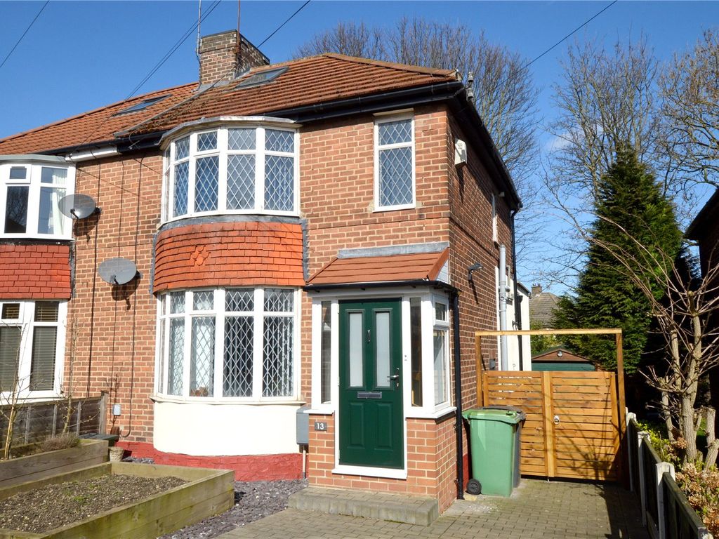 3 Bed Semi Detached House For Sale In Woodlands Park Road Pudsey West
