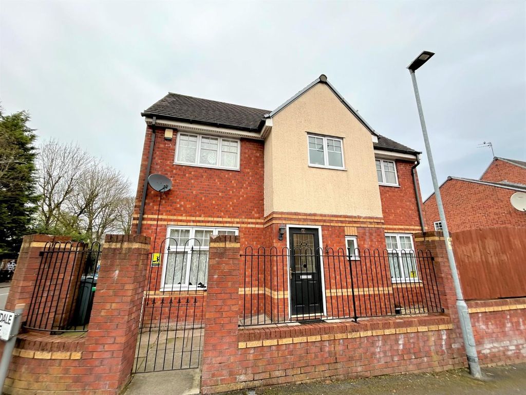 3 Bed Semi Detached House For Sale In Mallowdale Avenue Fallowfield