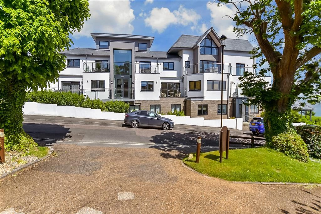 3 bed flat for sale in Chine Avenue, Shanklin, Isle Of Wight PO37, £ ...