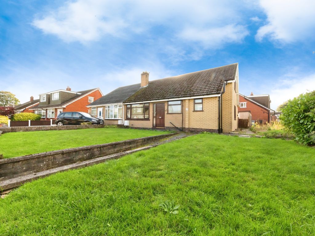 4 bed bungalow for sale in Kingsley Road, Haslington, Crewe, Cheshire ...
