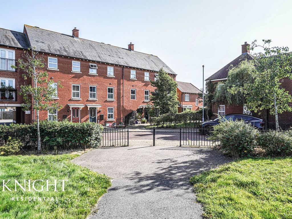 3 bed town house for sale in Circus Square, Colchester CO2, £330,000 ...