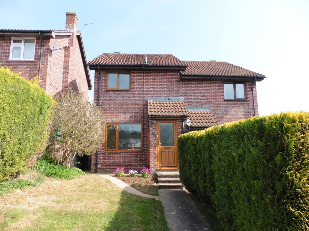 2 Bed Semi Detached House To Rent In Rowan Close Ogwell Newton Abbot
